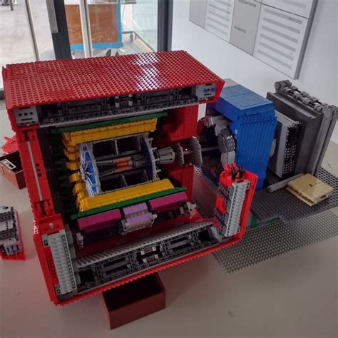 Build Your Own Particle Detector Build Your Own Particle Detector