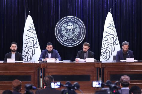 مرکز رسانه ها د رسنیو مرکز On Twitter د افغانستان بانک په وروستي یوه کال کې ۳ میلیارډه او