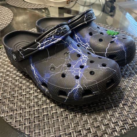 Crocs With Jibbit • Size 7 Men9 Women • No Wear Or Depop