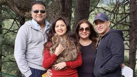 Bollywood Actress Bhagyashree And Himalaya Dasani Celebrate Their 35th