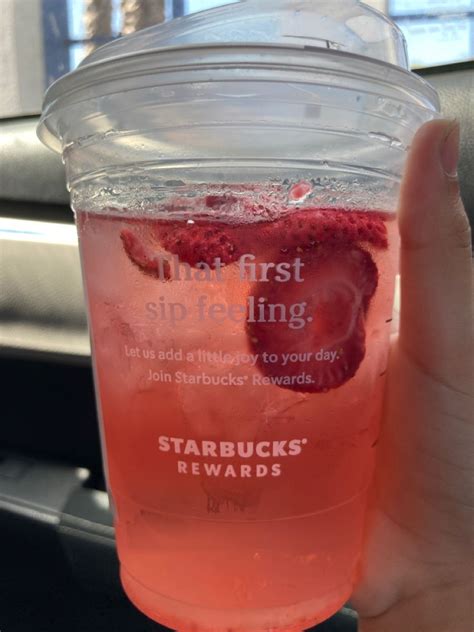 Starbucks☕️ Starbucks Strawberry Acai Refresher Strawberry Acai