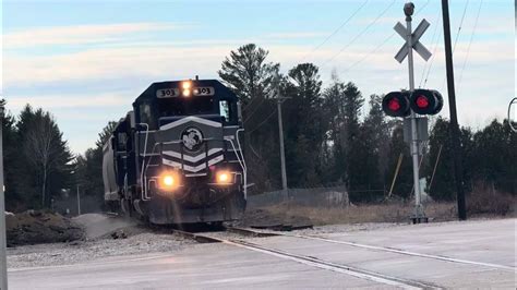 Lsrc 303 And Lsrc 4303 Northbound In Alpena Mi Youtube