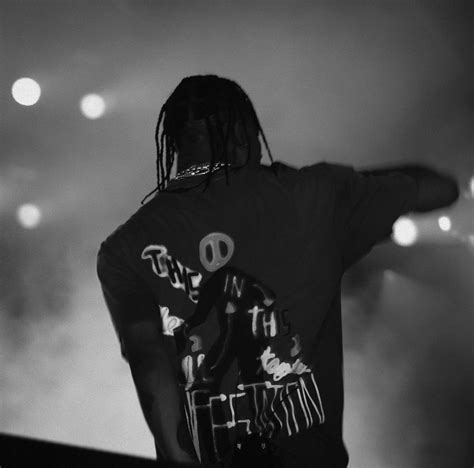 Pin By 𝖘𝖆𝖒𝖚𝖊𝖑＊ On Travis Scott Black And White Rappers Aesthetic