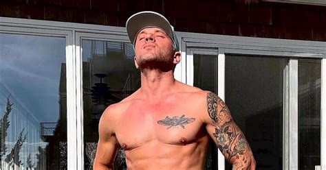 Ryan Phillippe Flaunts Toned Abs In Thirst Trap Instagram Post