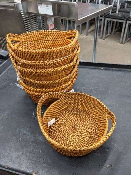 7 New Crate And Barrel Artesian Breadcracker Baskets Isabell Auction