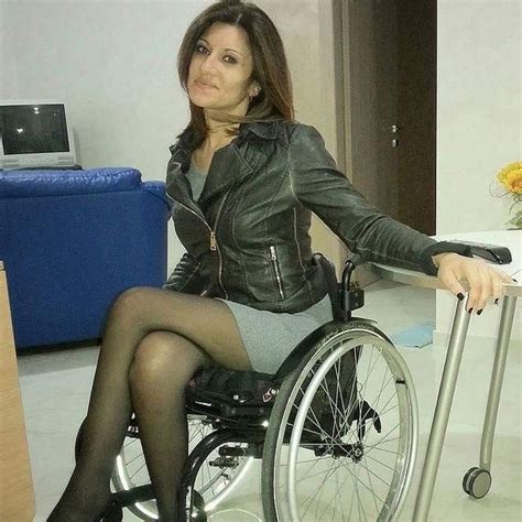Pin Op Wheelchair Women