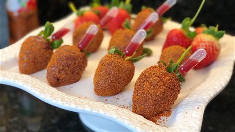 Fresas Cubiertas Con Dulce De Tamarindo Tajin Chamoy Dulces De