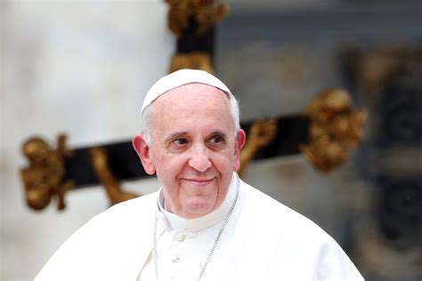 How The Sports World Is Reacting To The Death Of Pope Francis Us Weekly