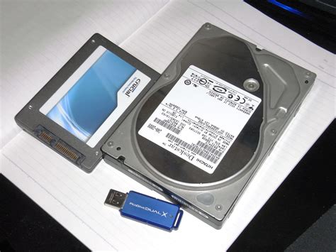 Uefiでwindowslinuxのデュアルブート環境構築