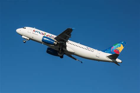 Poważne Problemy Small Planet Airlines Lider Czarterowego Rynku