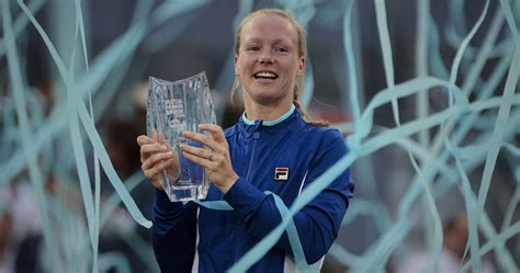 Download Kiki Bertens Celebrating With Blue Streamers Wallpaper