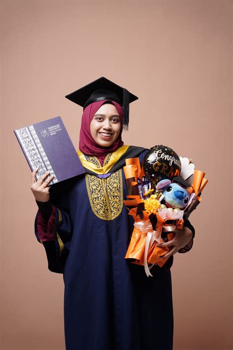 Alhamdulillah Successfully Graduated From Universiti Teknologi Mara Uitm In Bachelor Of