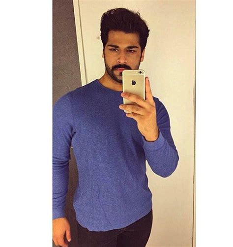 Resmen İkizi Burak Özçivite Olan Benzerliğiyle Görenleri Hayret