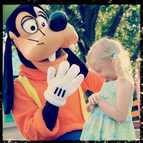 Goofy Meets Bashful Disney Goofy Goofy Movie