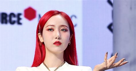 포토 여자친구 신비 사과 형상 포즈는 이렇게