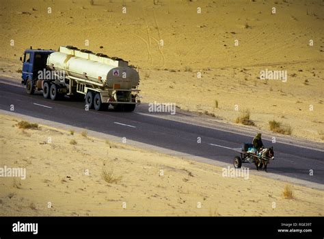 Bordj El Haouas Algeria January 16 2002 Off Road Vehicles And