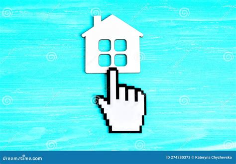 Blocky Mouse Pointer Figurine On A Flat Home Shape Stock Image Image Of Graphical Font 274280373