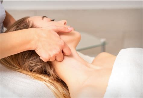 Lymphatic Massage Vogue Clinic