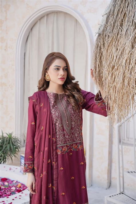 Noor E Haya A Radiance Of Elegance And Purity Minsa Boutique