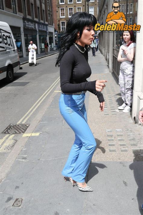 Halsey Nude Photos And Sex Scene Videos Celebmasta