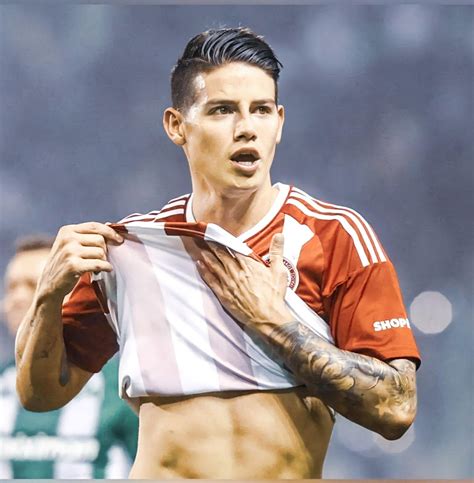 一跌再跌📉！j罗身价已降至900万欧，生涯最高时曾达8000万欧 知乎