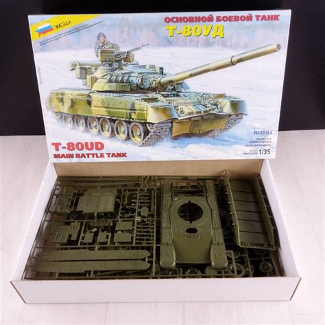 Yahoo オークション 4f4 ズベズダ 1 35 T 80ud Main Battle Tank
