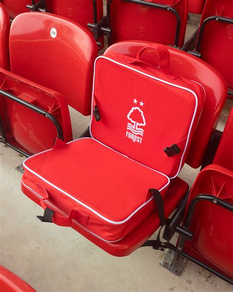 Nffc Portable Seat Cushion Nottingham Forest Fc