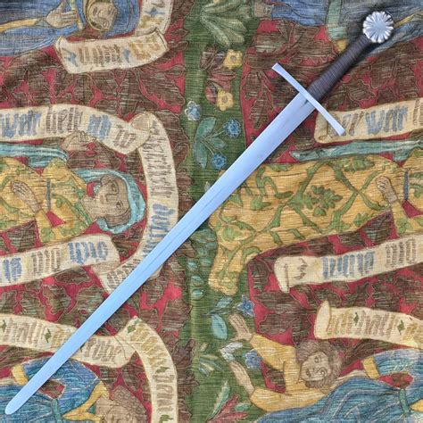 Erwan One Handed Medieval Sword Full Tang Wulflund