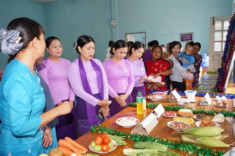 ဓနုကိုယ်ပိုင်အုပ်ချုပ်ခွင့်ရဒေသ၊ ပင်းတယမြို့၌ မိခင်နို့ချိုတိုက်ကျွေးမ