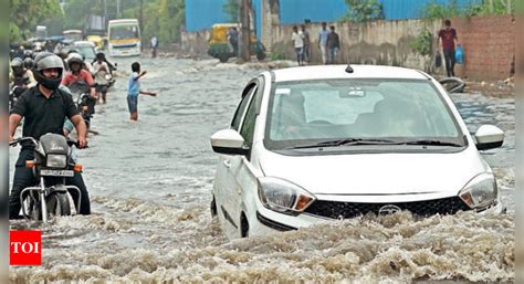 Drains Clogged 90 Min Showers Turn Roads In Ncr Into Canals Noida