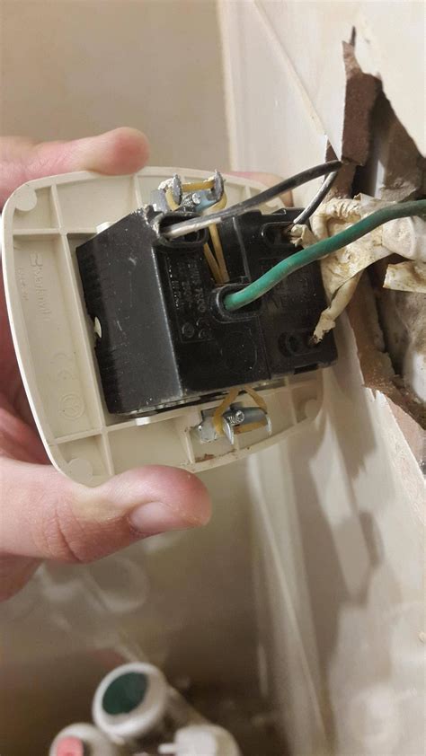 Mains Led Light Bulb Flickers When Switched Off Electrical