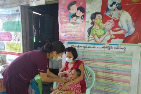 ပေါက်တောမြို့၌ မွေးစမှအသက်တစ်နှစ်အောက်ကလေးများအား ပုံမှန်ကာကွယ်ဆေးထိုးန