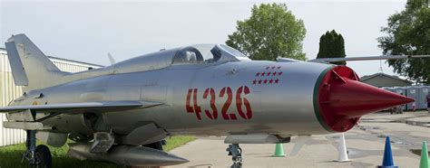 Eaa 2015 Album Raviation