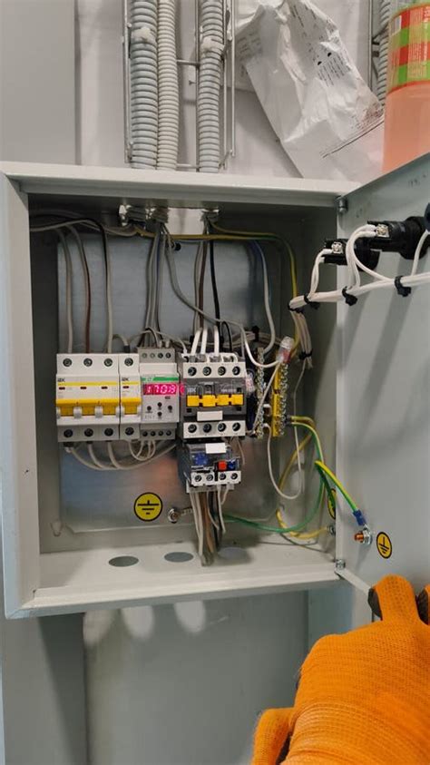 Assembly Of The Electrical Panel Connections Of Shielding Elements