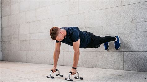 19 Best Plank Variations To Build Core Strength And Muscle Toms Guide