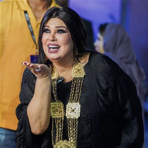 فيديو فيفي عبده تتلقى اتصالا مفاجئا من حفيديها على الهواء