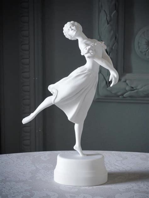 Для поклонников балета и не только | Dancer statue, Sculpture, Statue