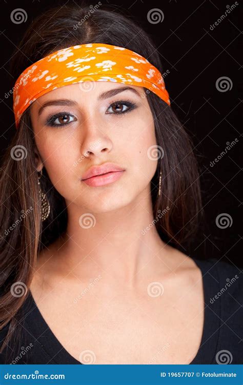 Belle Jeune Femme Image Stock Image Du Cheveu Brun