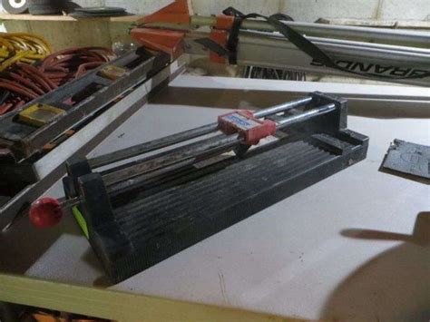 Small Tile Cutter Lambrecht Auction Inc