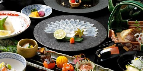 下関春帆楼 東京店 【ふく会席・初音】ふぐ薄造りや漬け焼き等全8品＋ひれ酒 又は 山口地酒から選べる1杯＋個室確約 ランチ プラン