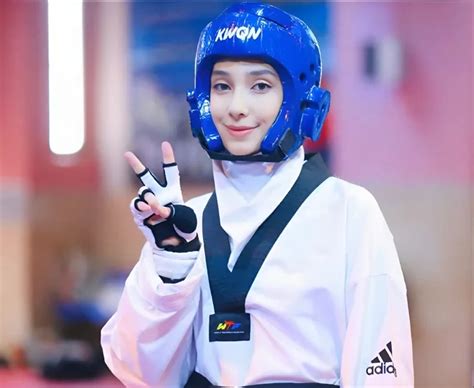 بیوگرافی مبینا نعمت زاده از تولد در خانواده ورزشی تا قهرمانی المپیک