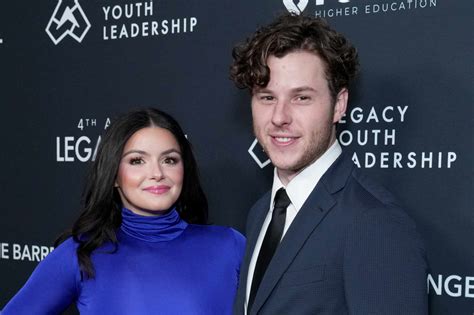 Ariel Winter Nolan Gould