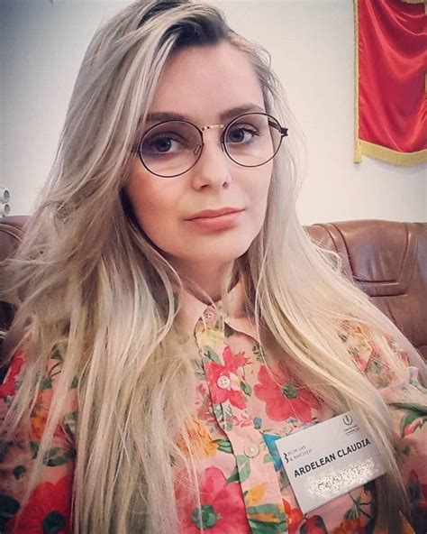 Former Model Gets A Job At A Hospital Internet Trolls Say Its Only Because Of Her Looks 13