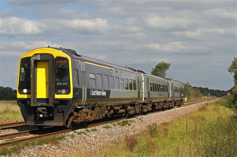 Class 159 Tomcurtisrailgallery