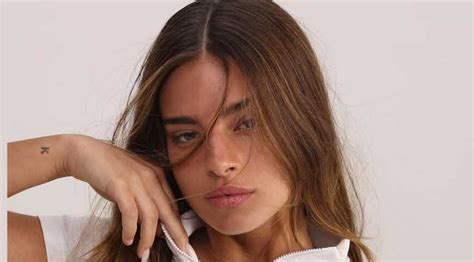 נועה קירל ויוניקורן תחת מתקפה ברשתאפשר להצליח גם בלי לפסק רגליים בתחתונים שמועה בידור