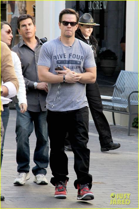 Mark Wahlberg Ellen And Extra Appearances Photo 2793924 Ellen