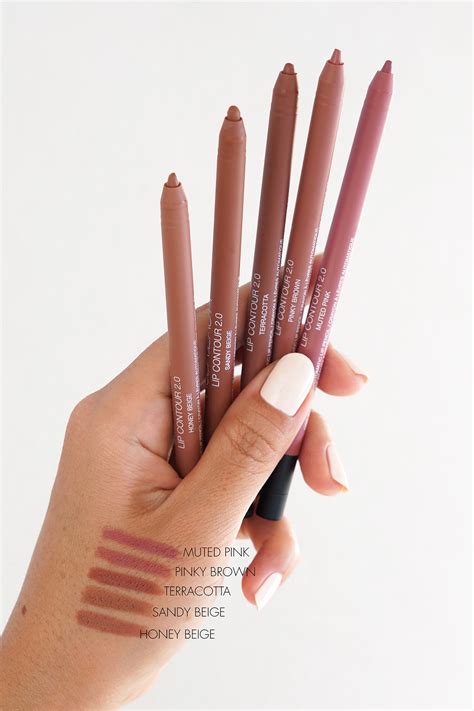 10 Things Im Loving Right Now The Beauty Look Book Huda Beauty Lip