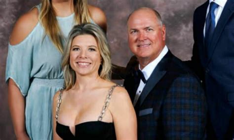 Dell Currys New Wife Nicki Smiths Photos Go Viral Game 7