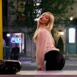 Beth Behrs Is So Hot Rjerkofftoceleb