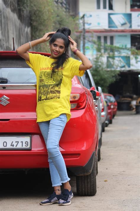 Diya Gowda Kadeeja Web Series Wikipedia Pictures And Online Videos